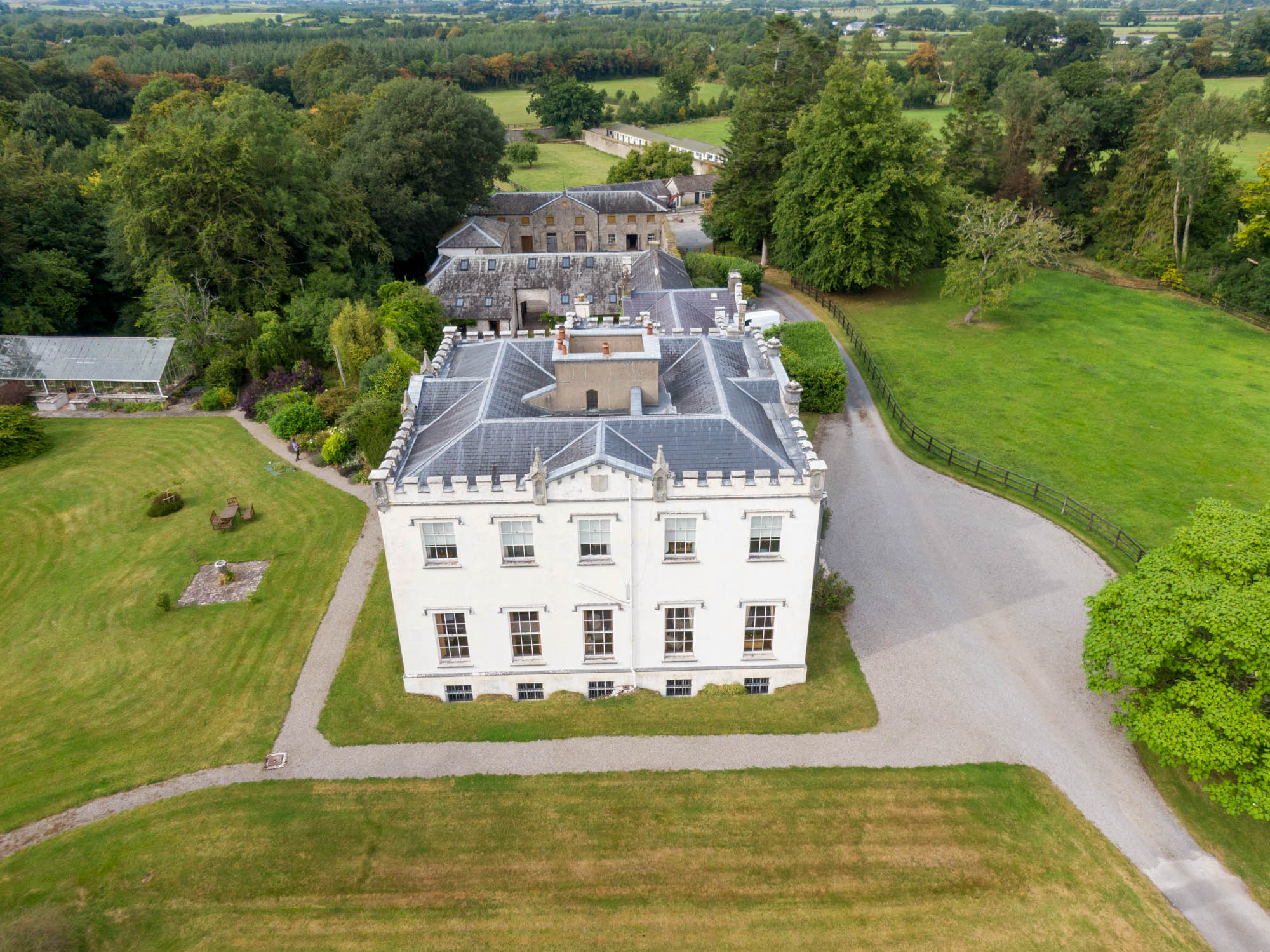 Contact Us - Lismacue House - Luxury Manor in Tipperary, Ireland